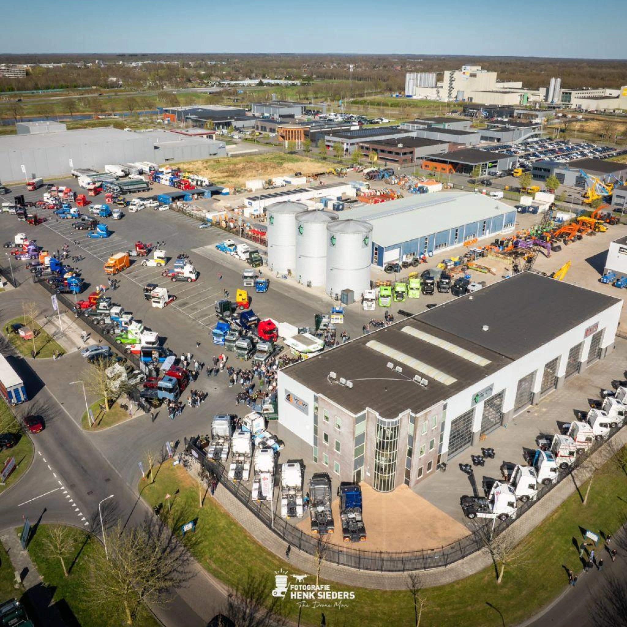Van Triest CirQlar gastheer van Retrotruck Tour… - Van Triest CirQlar